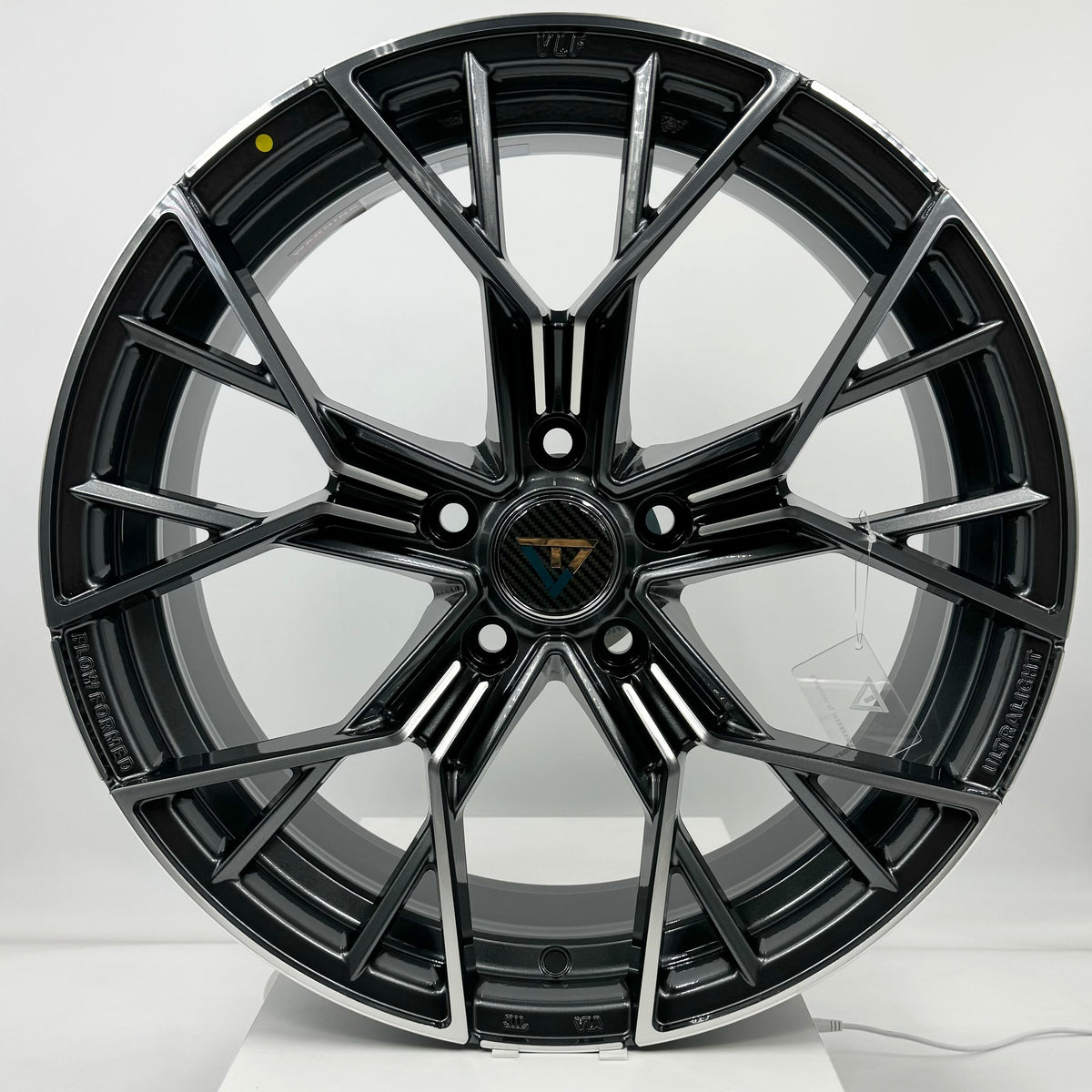 VLF Wheels - VLF13 FlowForm Gunmetal Machined Face 18x8 – VID Wheels