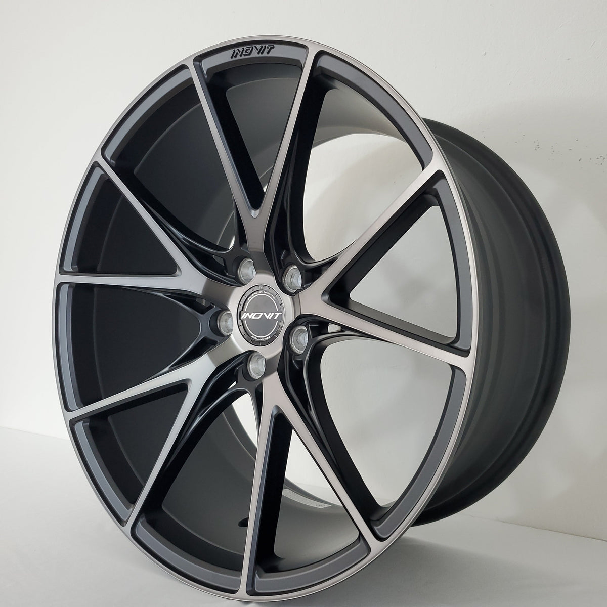 Inovit Wheels - Speed Black Machined Face Dark Tint 20x8.5 – VID Wheels