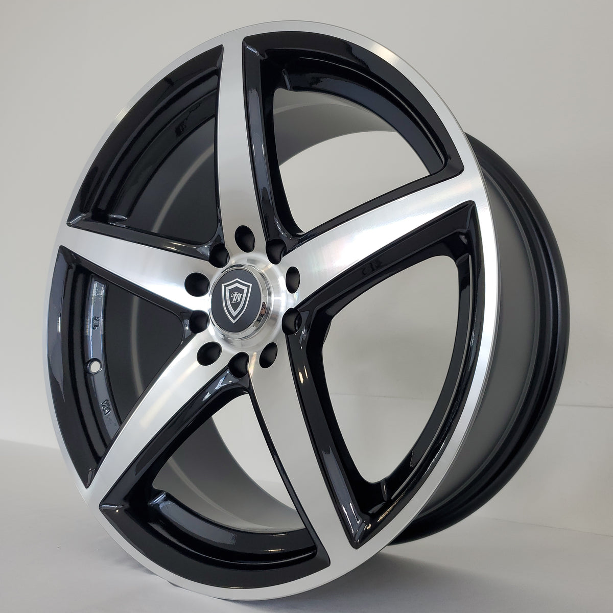 White Diamond Luxury Wheels - W244 Black Machined Face 17x7.5 – VID Wheels