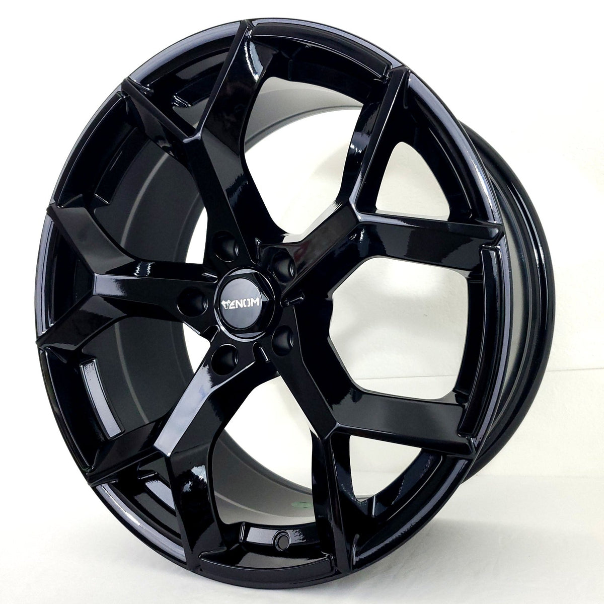 Luxxx Wheels - Venom 37 Gloss Black 19x8.5 – VID Wheels